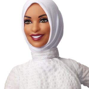 Barbie Ibtihaj Muhammad Doll with Fencing Uniform, Hijab, Sabre and Mask