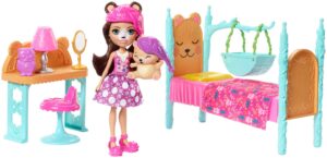 mattel enchantimals sleepover bedroom playset – bren bear doll (6-in) and snore animal figure