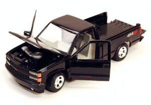 1992 chevrolet pickup ss 454 black 1/24 diecast car model by motormax 73203