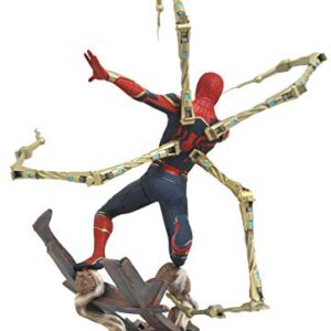 Diamond Select Toys Marvel Premier Collection: Avengers Infinity War Spider-Man Resin Statue