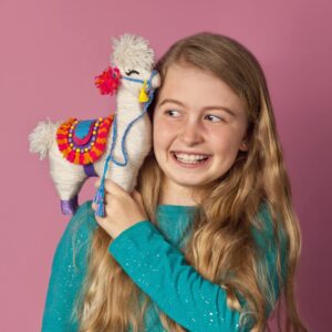 Craft-tastic – Yarn Llama Kit – Craft Kit Makes 1 Yarn-Wrapped Llama