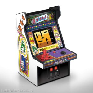 my arcade dig dug micro player -collectible miniature-fully playable, 6.75 inch collectible, color display, speaker, volume buttons, headphone jack (dgunl 3221) - electronic games