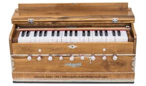 harmonium teak wood by maharaja musicals, in usa, 3 1/2 octave, 9 stops, special double reed, coupler, natural color, standard, padded bag, a440 tuned, musical instrument indian (pdi-gf)