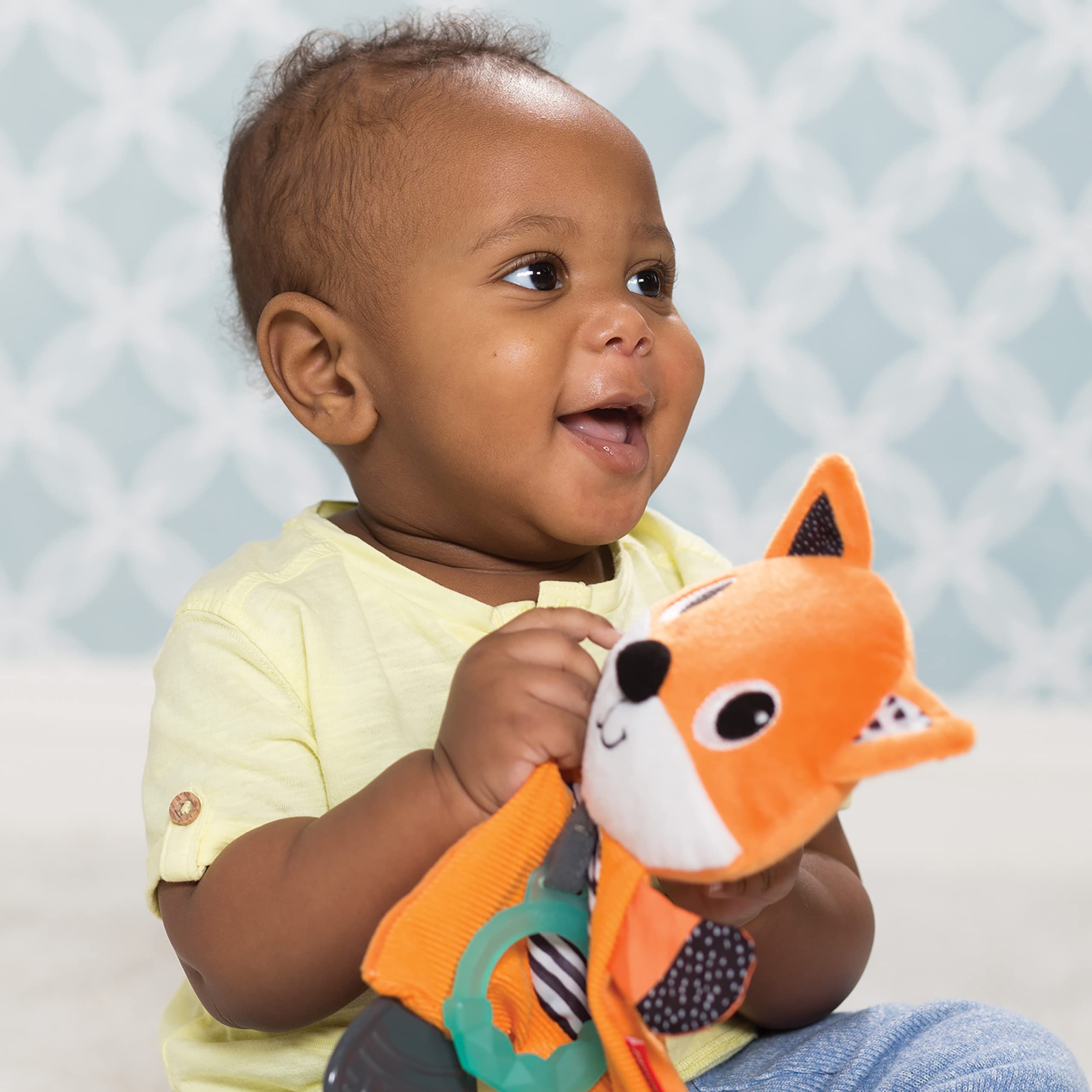 Infantino Cuddly Teether, Fox Character, 3 Textured Teething Places to Soothe Sore Gums, BPA-Free Silicone, Soft Fabric Textures to Explore, Crinkle Sounds to Discover, for Babies 0M+