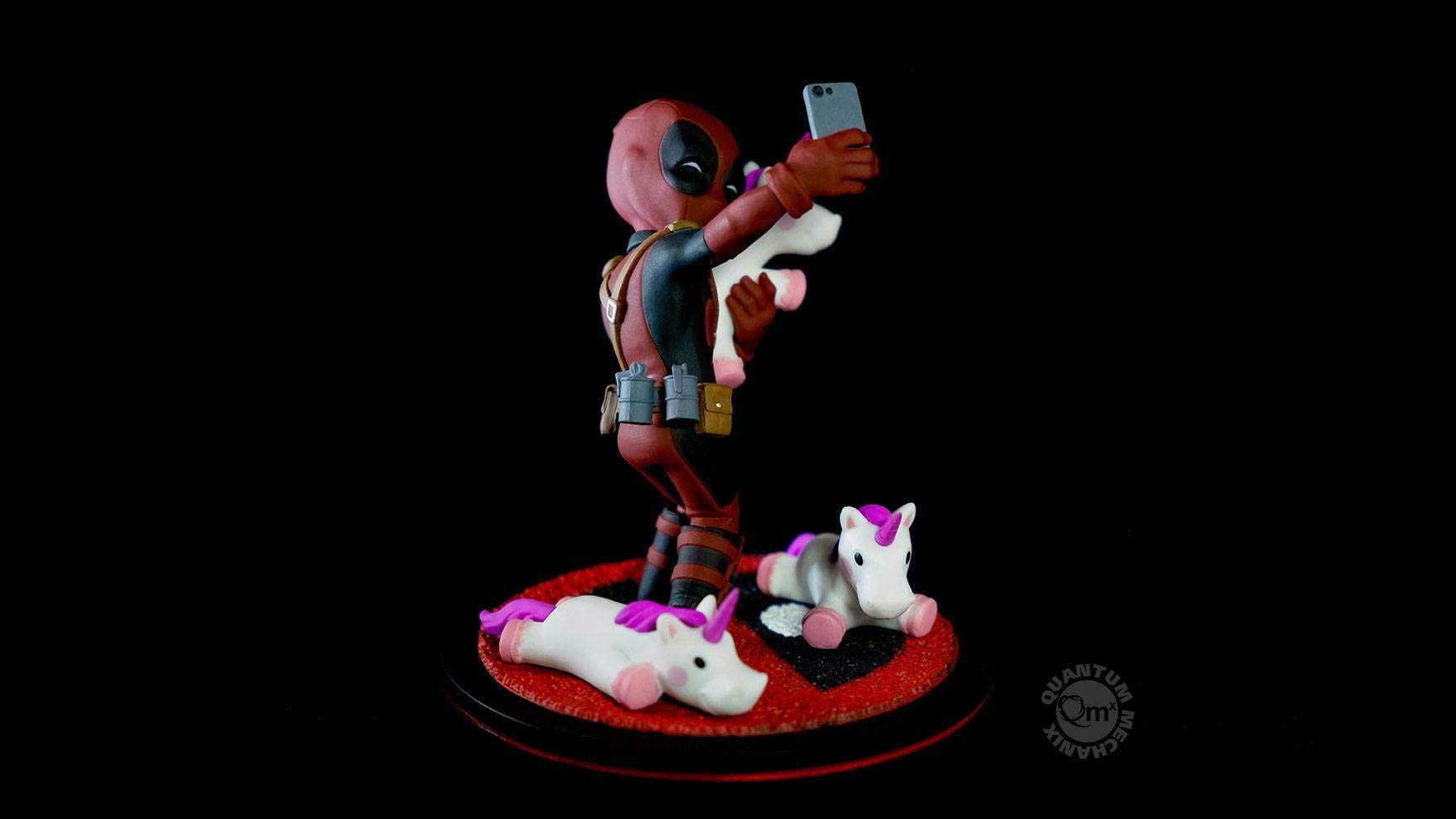 Quantum Mechanix Deadpool Unicorn Selfie Q-Fig Max Toons Figure, Multi-Colored