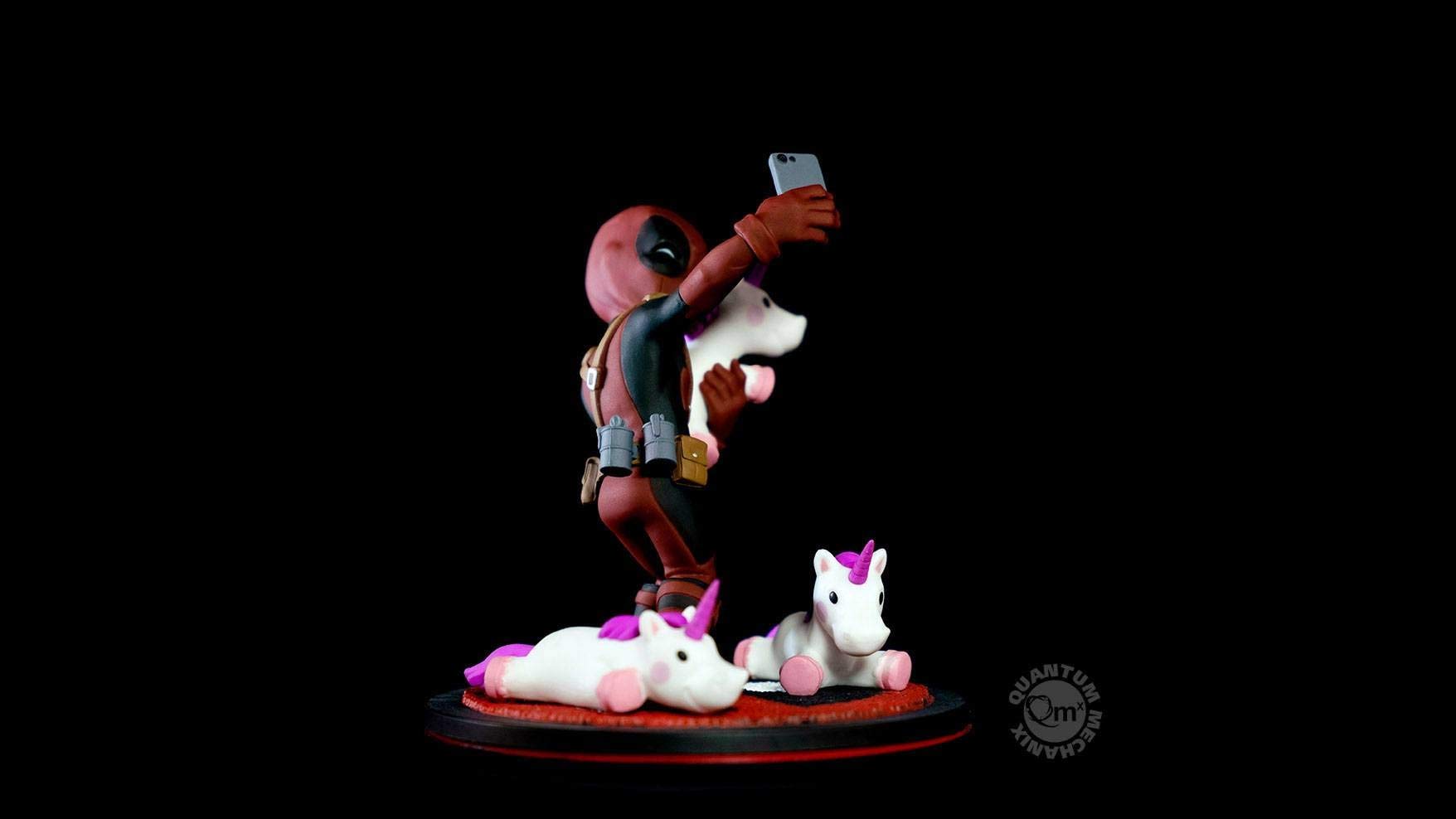 Quantum Mechanix Deadpool Unicorn Selfie Q-Fig Max Toons Figure, Multi-Colored