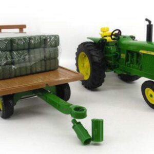 JOHN DEERE Tomy Big Farm 4020 Tractor with Hay Wagon & Bales (1:16 Scale)