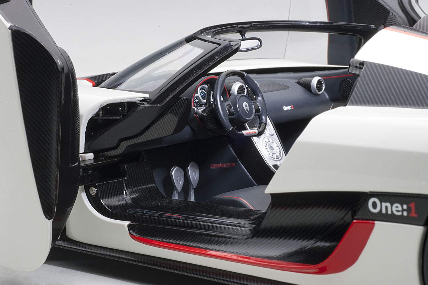 AUTOart Koenigsegg One: 1 Pebble White and Carbon Black with Red Accents 1/18 Model Car 79016