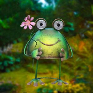 solar animal lights, metal garden art frog statue for patio garden lawn yard flowerbed decor