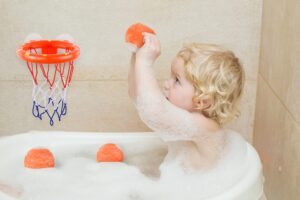 britenway bath toys - bathtub basketball hoop for kids w/ 3 balls - bpa free plastic toddler bath toys for boys & girls - easy to set up basketball shooting game w/suctions cups for flat surface