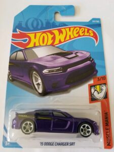 hot wheels 2018 muscle mania 3/10 - '15 dodge charger srt (purple)