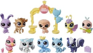 littlest pet shop sparkle spectacular collection pack toy, includes 10 glitter pets, ages 4 and up