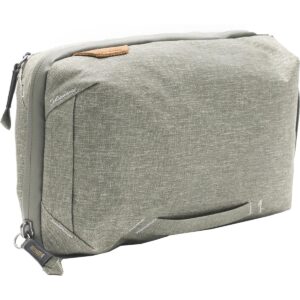 peak design unisex tech pouch sage one size one size