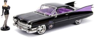 dc comics bombshells catwoman & 1959 cadillac die-cast car, 1:24 scale vehicle & 2.75" collectible figurine 100% metal