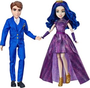 disney descendants 3 royal couple engagement, 2-doll pack with fashions and accessories brown/a