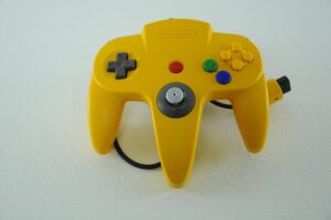 nintendo 64 controller - yellow (renewed)