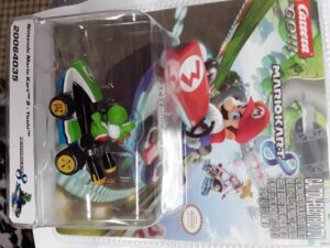 nintendo mario kart 8 - yoshi