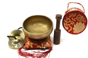 4.5" tibetan singing bowl for meditation, sound healing, yoga & sound therapy. made of 7 metals. cushion suede leather wooden mallet, box & tingsha nincluded thamelmart … (4.5 inch matte)