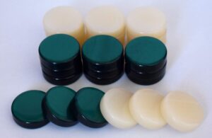 manopoulos 30 small acrylic backgammon checkers - chips green & ivory 1 inch