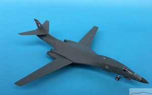 herpa wings usa b-1b b-1 bomber lancer 85-0064 127th bomb squadron mcconnell air force base 1/200 diecast plane model aircraft