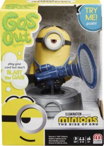 mattel games gas out minions: the rise of gru kids game with minion holding fart blaster & 56 cards for 2-6 players