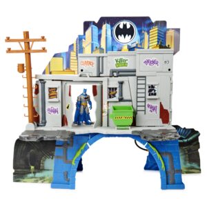 spin master batman 3-in-1 batcave playset with exclusive batman action figure and battle armor