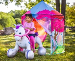 kid trax toddler/kids rideamal unicorn 12 volt ride on toy, max rider weight of 70lbs, interactive, responds with movement, lights, and sound, accessories included , white