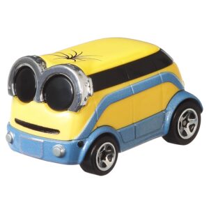 hot wheels character cars minions the rise of gru kevin 1:64th scale diecast vehicle 2/6