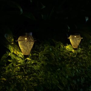 2 pack outdoor solar lights pathway garden decor light with retro metal decorative waterproof solar-powered for pool party porch yard patio pond wedding(pattern1)