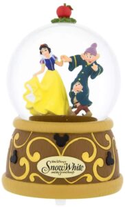 disney parks exclusive - snowglobe snow white and the seven dwarfs