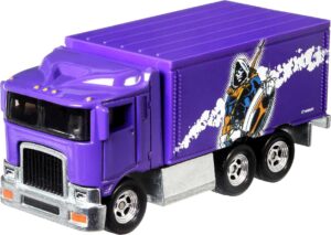 hot wheels pop culture hi-way hauler 1:64 scale vehicle for kids aged 3 years old & up & collectors of classic toy cars, featuring new castings & themes