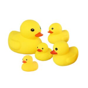 bath duck toys 5 pcs rubber duck family squeak ducks baby shower toy for toddlers boys girls (yellow duck family)