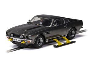 scalextric c4239 james bond aston martin v8 - the living daylights, black