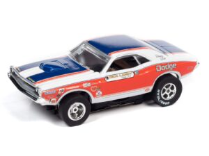 auto world xtraction r32 1971 dodge challenger dick landy ho scale slot car