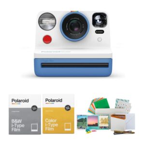 polaroid originals now viewfinder i-type instant camera (white) bundle with color and b and w instant film and reusable vintage photo accessory (4 items)