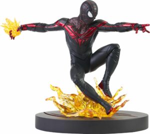 diamond select toys marvel gallery: miles morales (playstation 5 version) pvc statue, multicolor