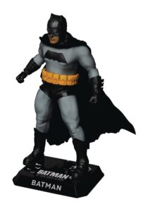 beast kingdom the dark knight returns: batman dah-043 dynamic 8-ction heroes action figure, multicolor