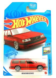 diecast hotwheels volvos 850 estate - factory fresh 2/10 [red] 43/250