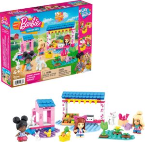 mega barbie toy building set, farmer's market with 3 barbie micro-dolls, 4 barbie pets and accessories, easy to build set for ages 4 and up