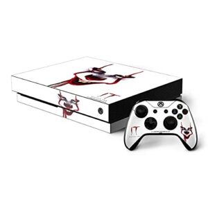 skinit decal gaming skin compatible with xbox one x console and controller bundle - officially licensed warner bros pennywise bloody design