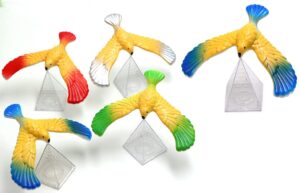 c&h solutions 5 pcs cute balancing bird with clear triangle stand (colors may vary)