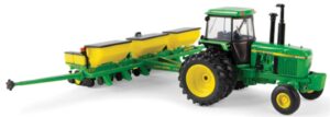 john deere 1/64 scale 4450 tractor with 7200 planter prestige collection 14+