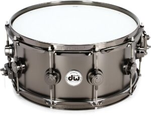 dw collector's series metal snare drum - 6.5 x 14-inch - satin black over brass - black nickel hardware