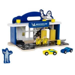 theo klein michelin car service station kids wooden toy playset with 2 cars, 2 fuel pumps, and car wash station for ages 3 and up