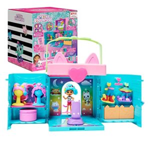 gabby’s dollhouse, dress-up closet portable playset with a gabby doll, surprise toys and photo shoot accessories, kids toys for ages 3 and up