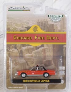 greenlight 1:64 1990 chevro&let caprice - chicago fire department (hobby exclusive) 30243 [shipping from canada]