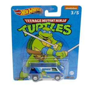 hot wheels pop culture 70's van 1:64 scale vehicle for kids ages 3 years old & up & collectors of new & classic toy cars, featuring character-favorite castings as canvases