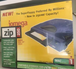 iomega zip 250mb scsi external drive (pc/mac)