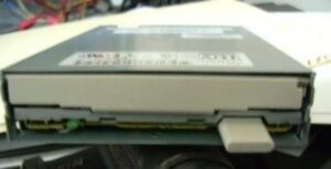 compaq 1.44mb 3-mode floppy drive for dp2000 - 160788-001