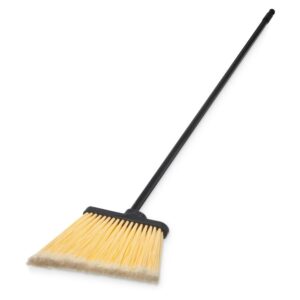 carlisle foodservice products 3686500 duo-sweep flagged angle broom, 56" length